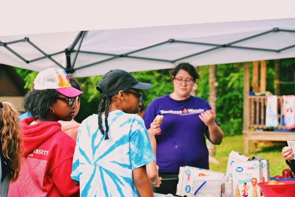 Volunteer – Brethren Woods Camp and Retreat Center